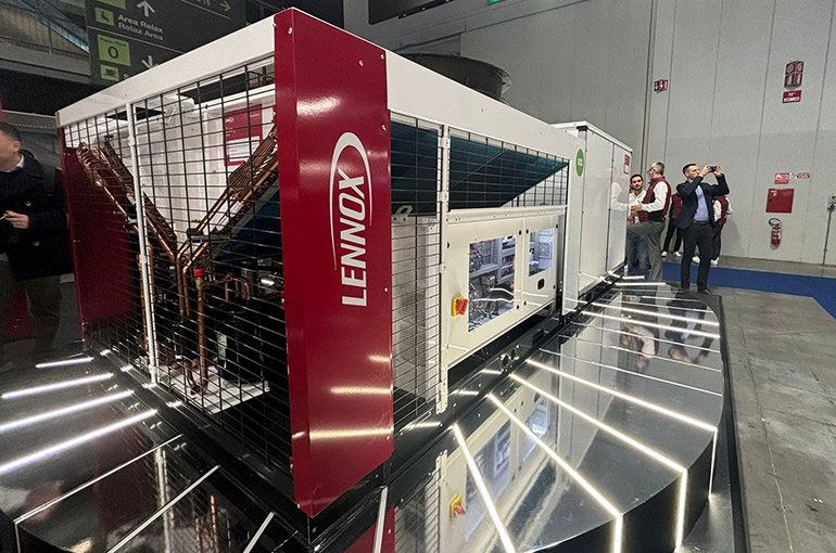 Lennox launches updated rooftop range - ACR Journal