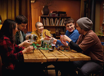 LEGO and Dungeons & Dragons unleash epic Red Dragon's Tale Set for ...