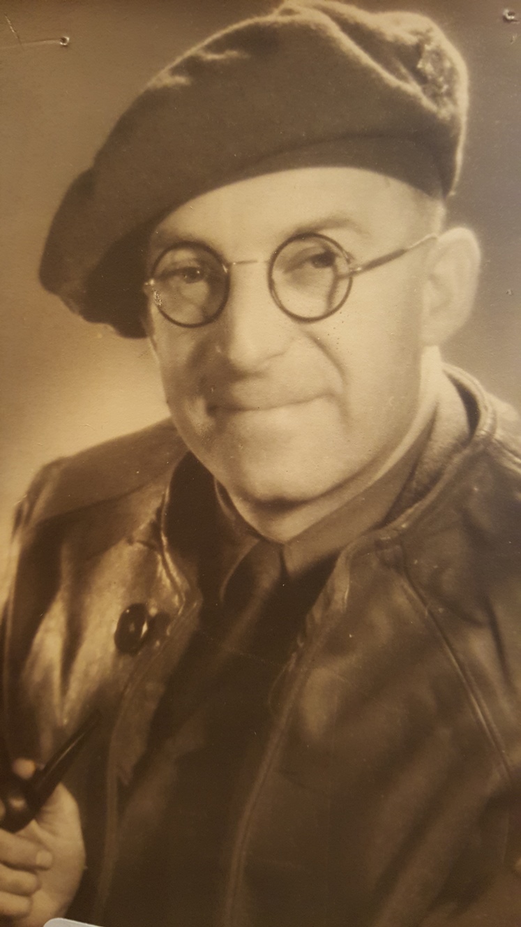 A quest to return lost photos from World War II - Family Tree