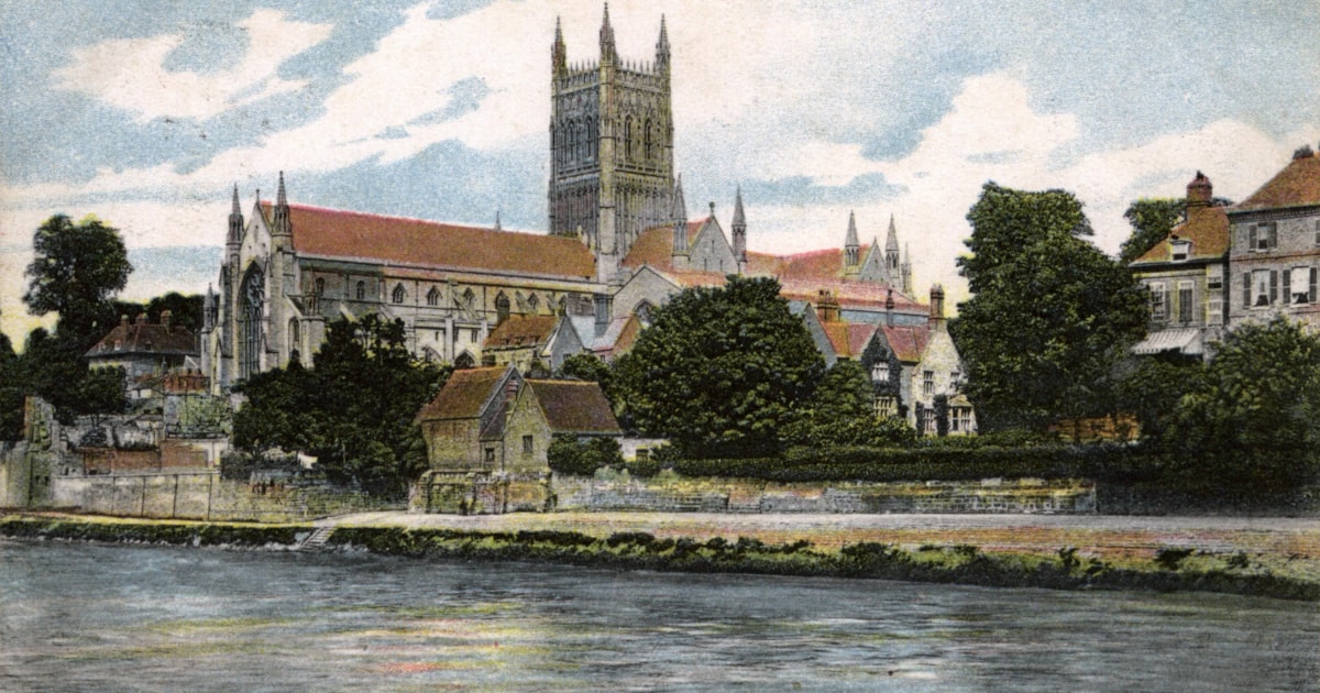 Explore 400 years of Worcestershire records - Family Tree