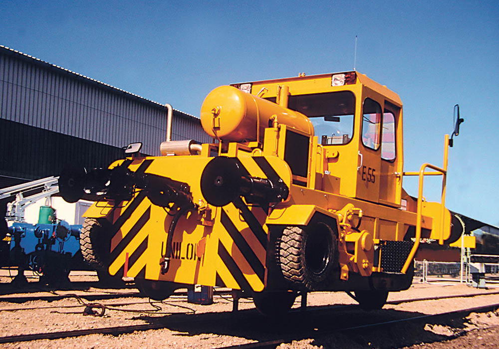 Land Rover and railways - Land Rover Monthly