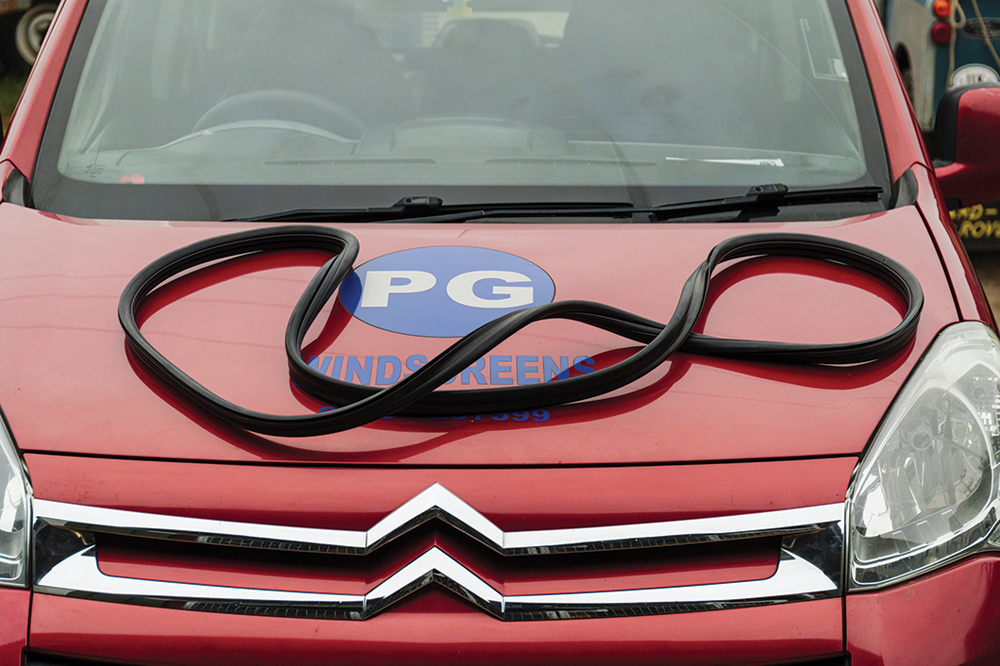 Upgrade to a heated windscreen - Land Rover Monthly