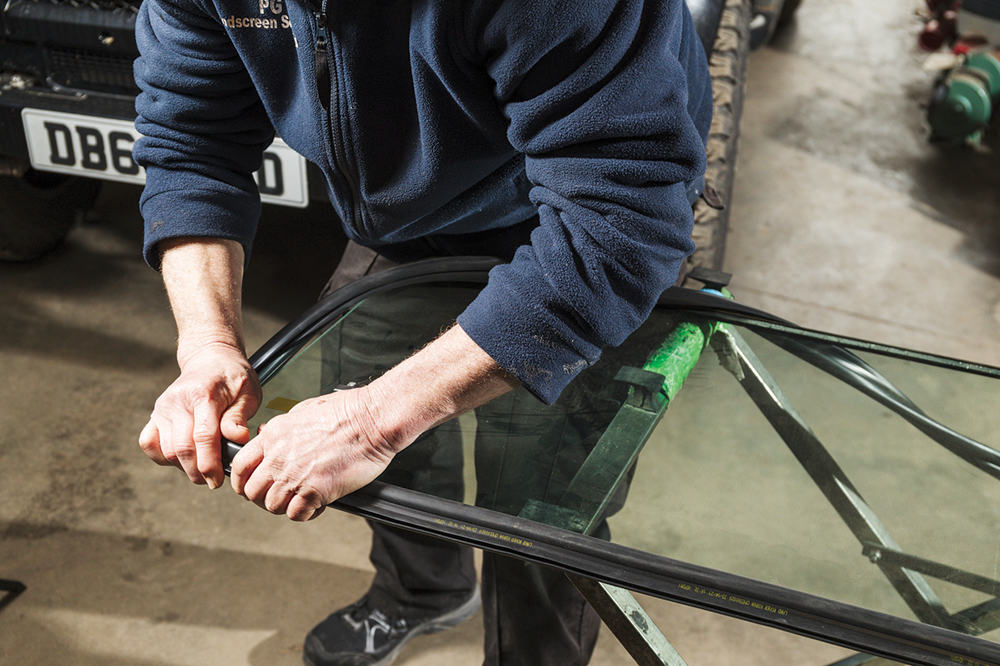 Upgrade to a heated windscreen - Land Rover Monthly