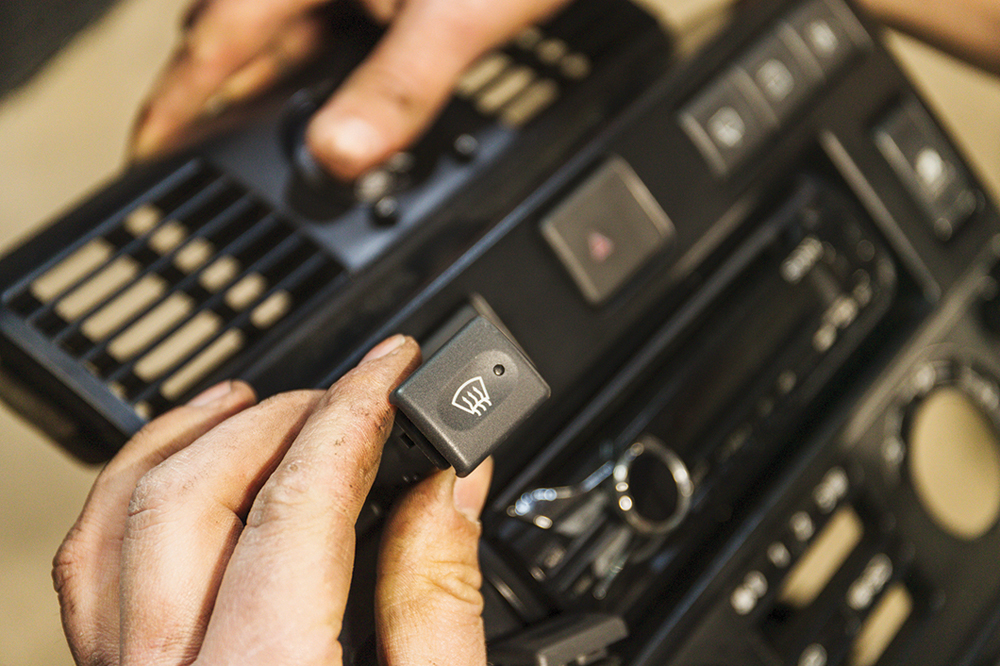 Upgrade to a heated windscreen - Land Rover Monthly