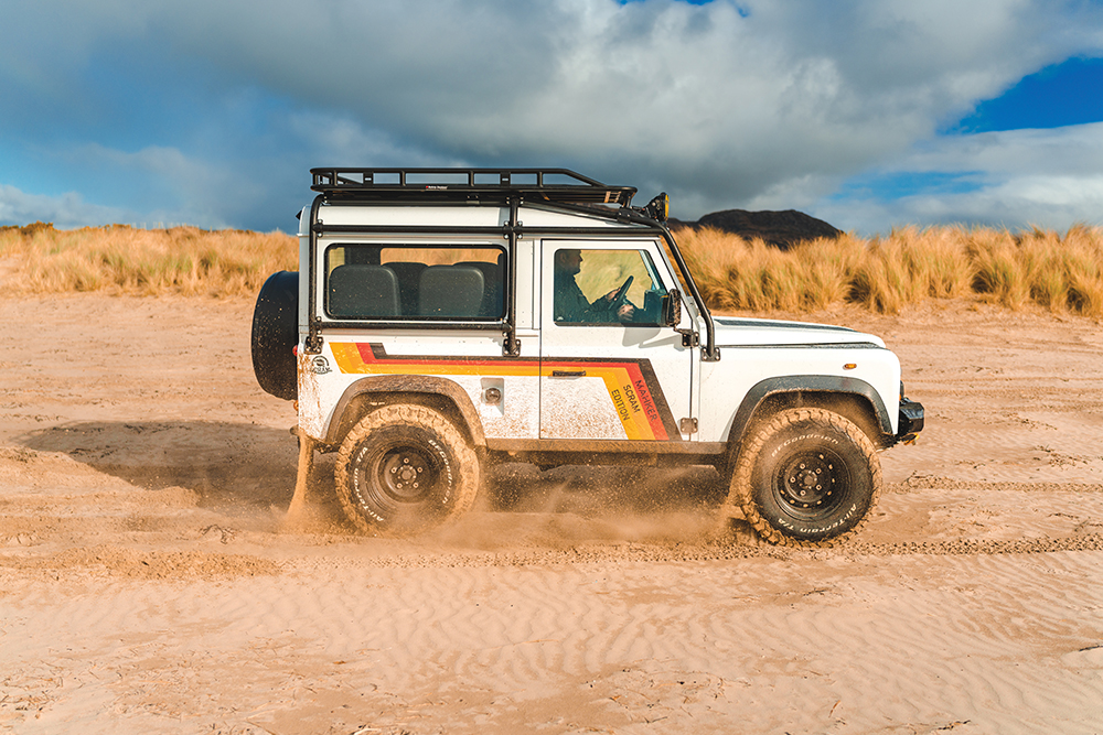 Project Defender, final part: Doors, lights and interior - Land Rover ...