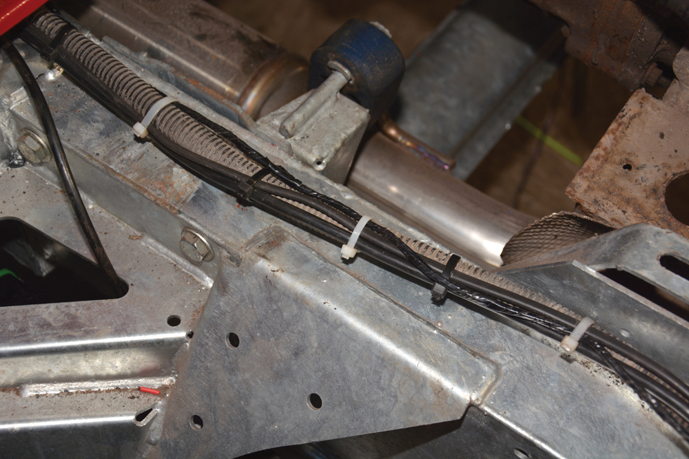 Project Defender Td5, part 10: Dashboard wiring and new instruments ...