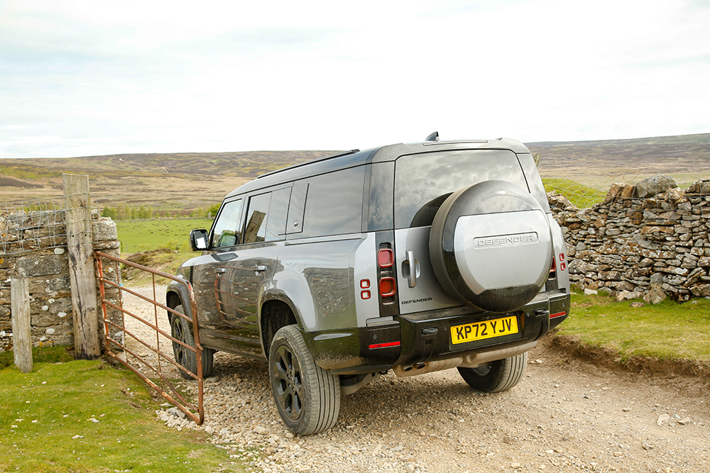 Size matters - Land Rover Monthly