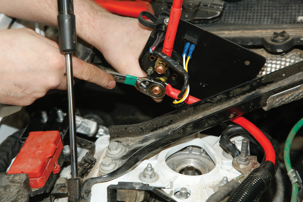 L663 Defender: Fit a discreet winch - Land Rover Monthly