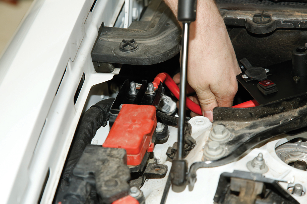 L663 Defender: Fit a discreet winch - Land Rover Monthly