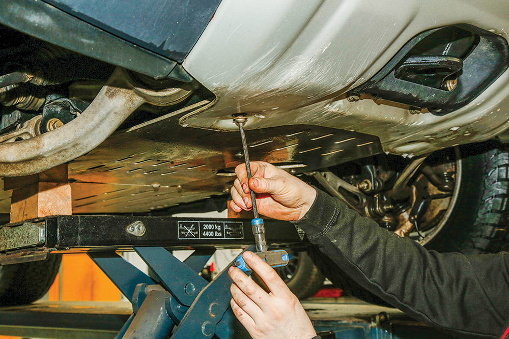 Armour up your Defender - Land Rover Monthly