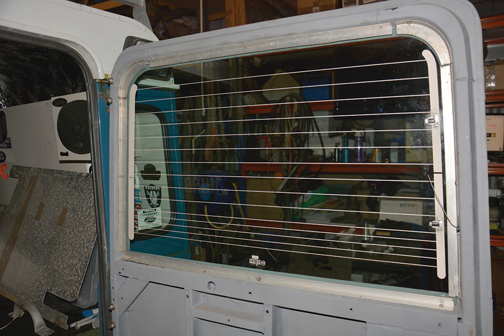 Rear door swap - Land Rover Monthly