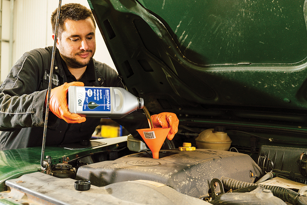 Service your Td5 at home - Land Rover Monthly