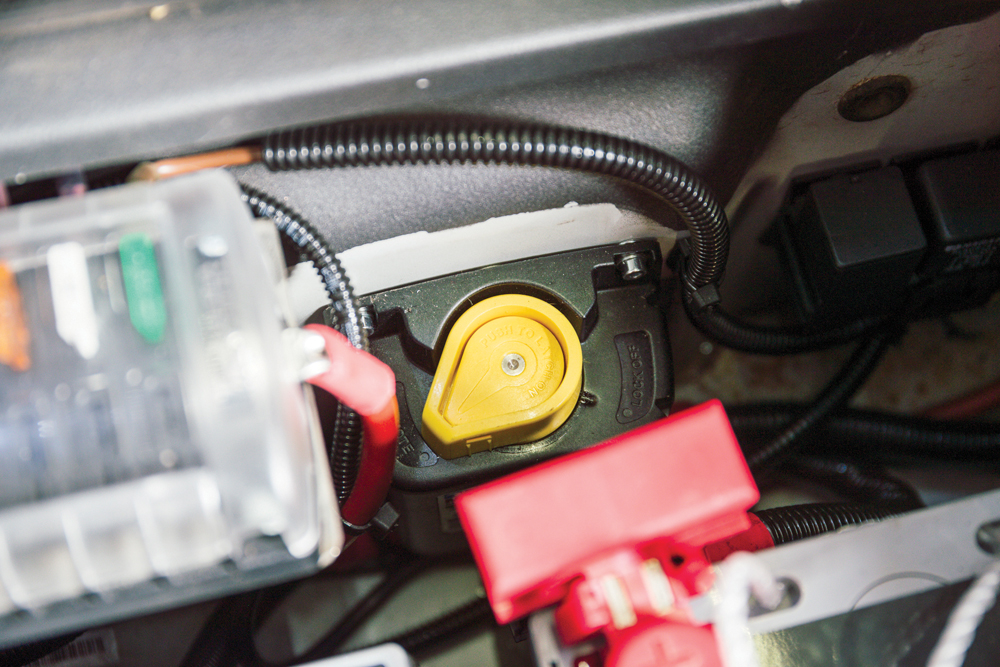 Fit a Defender dual battery system - Land Rover Monthly