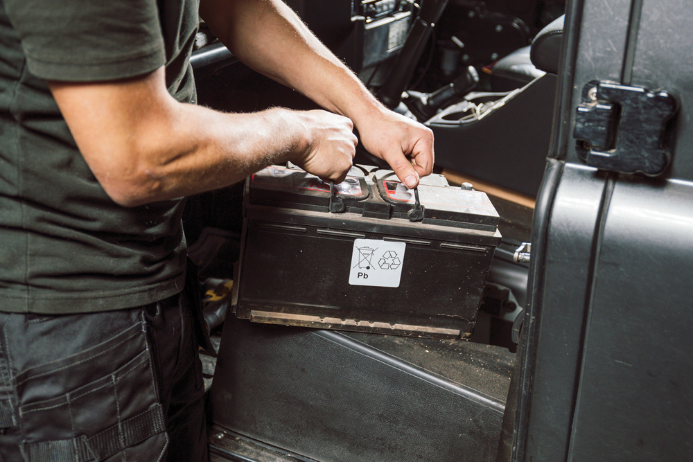 Fit a Defender dual battery system - Land Rover Monthly