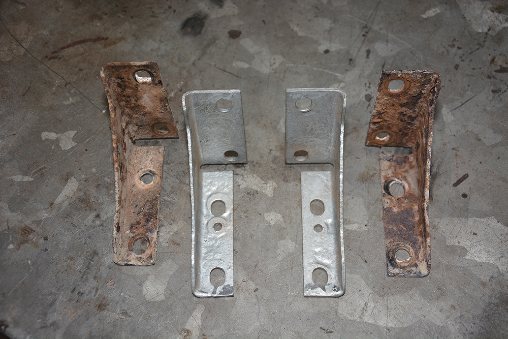 Defender Truck Cab Rear Bulkhead repair - Land Rover Monthly