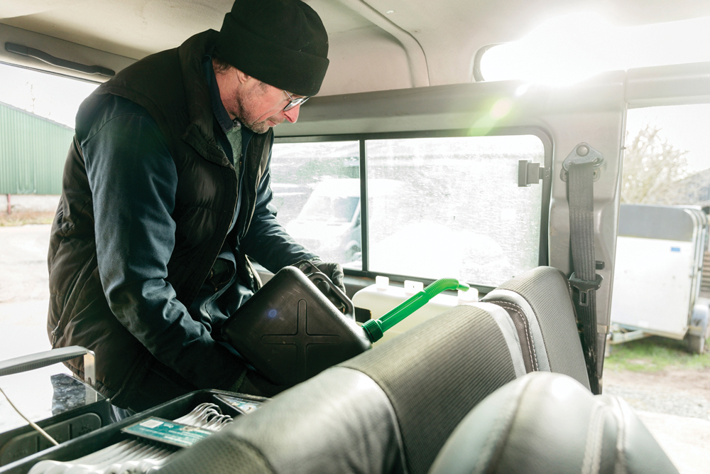 Install a cab heater - Land Rover Monthly