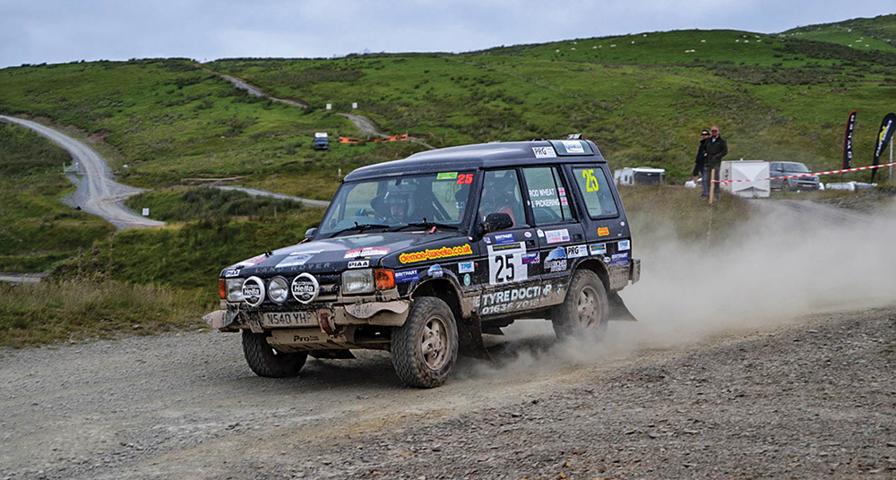 Race-prepping a Discovery - Land Rover Monthly