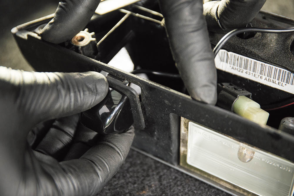 Install a reversing camera - Land Rover Monthly