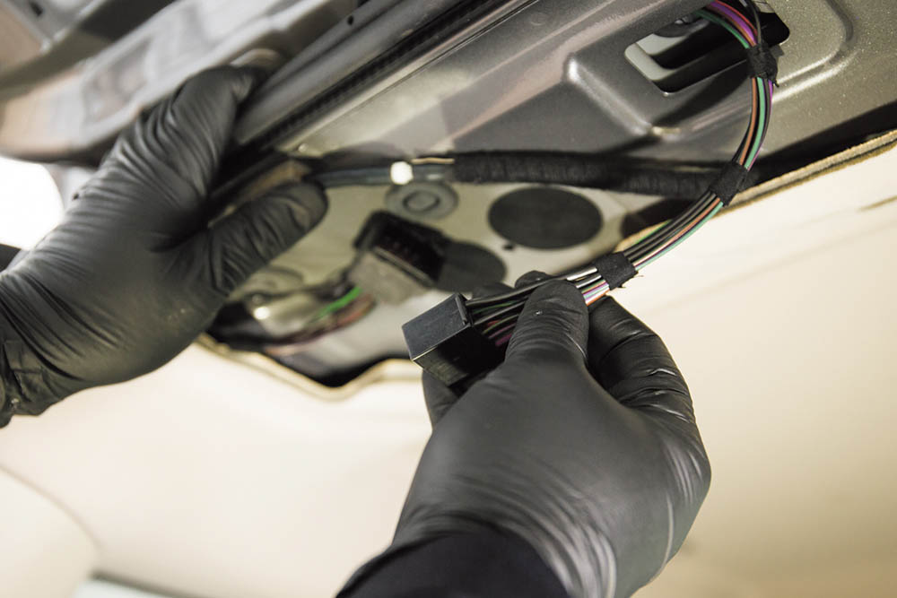 Install a reversing camera - Land Rover Monthly