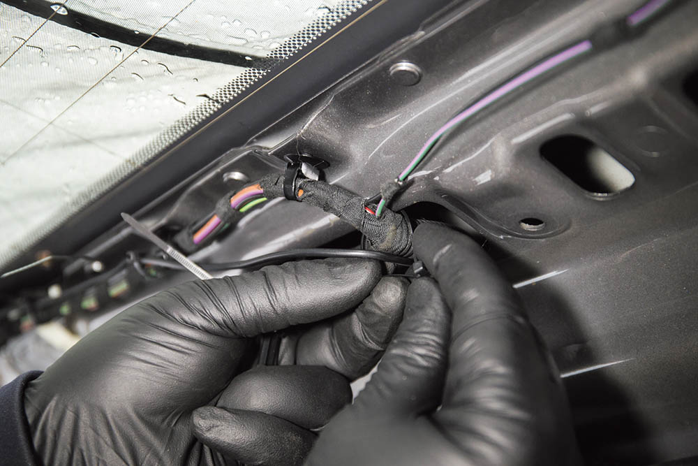 Install a reversing camera - Land Rover Monthly