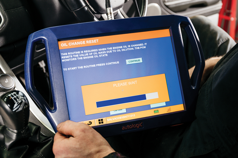 Service your Evoque Sd4 - Land Rover Monthly