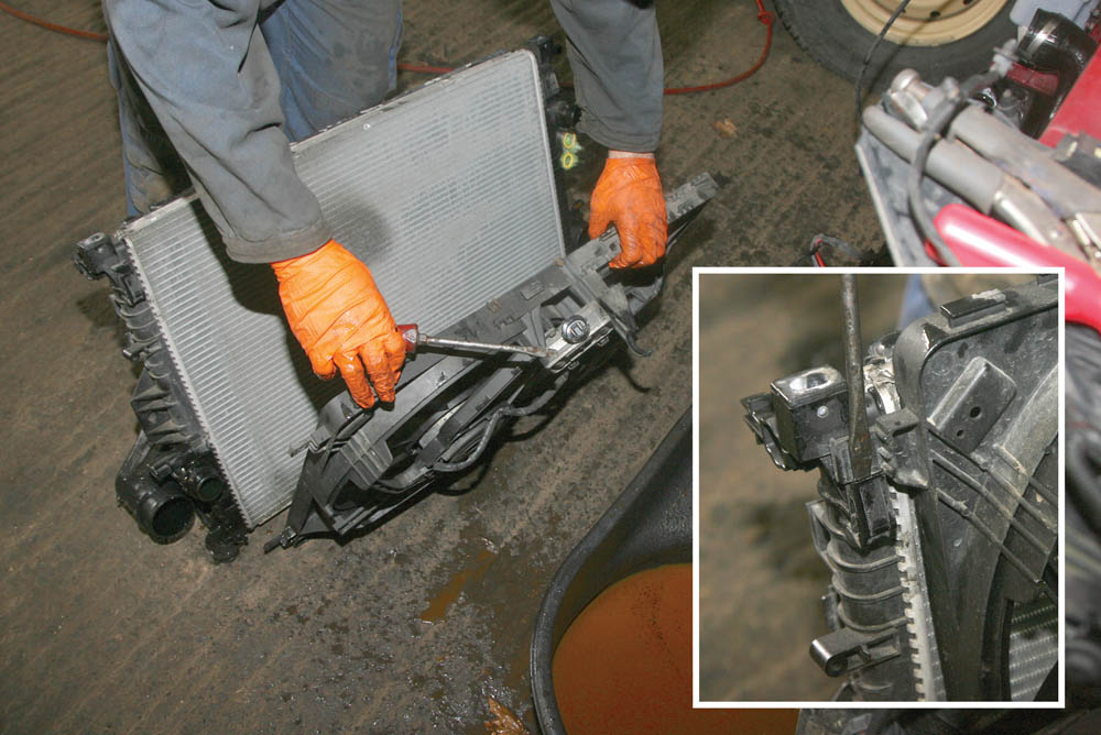 Replace a Freelander 2 radiator - Land Rover Monthly