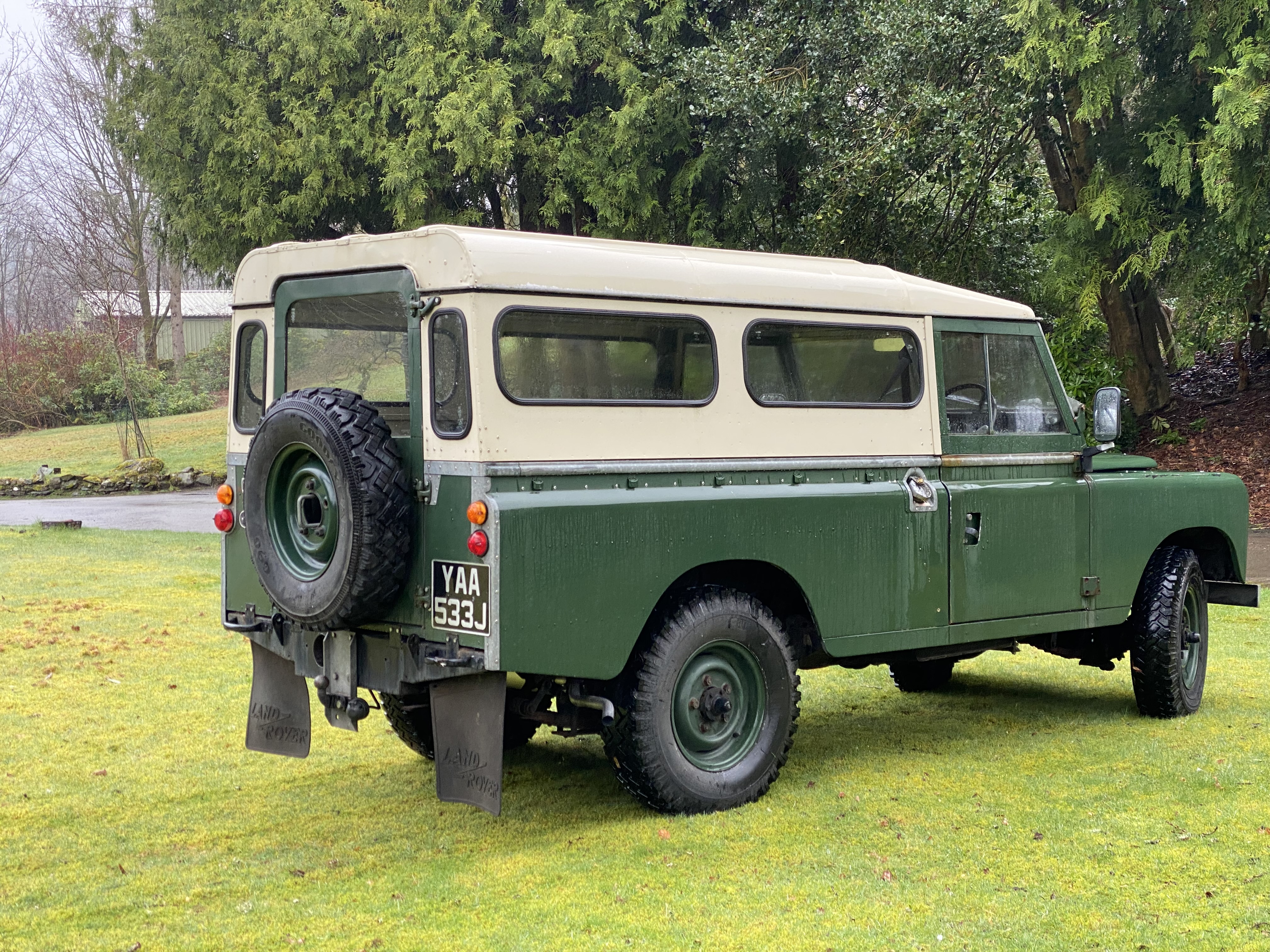 Install a reversing camera - Land Rover Monthly