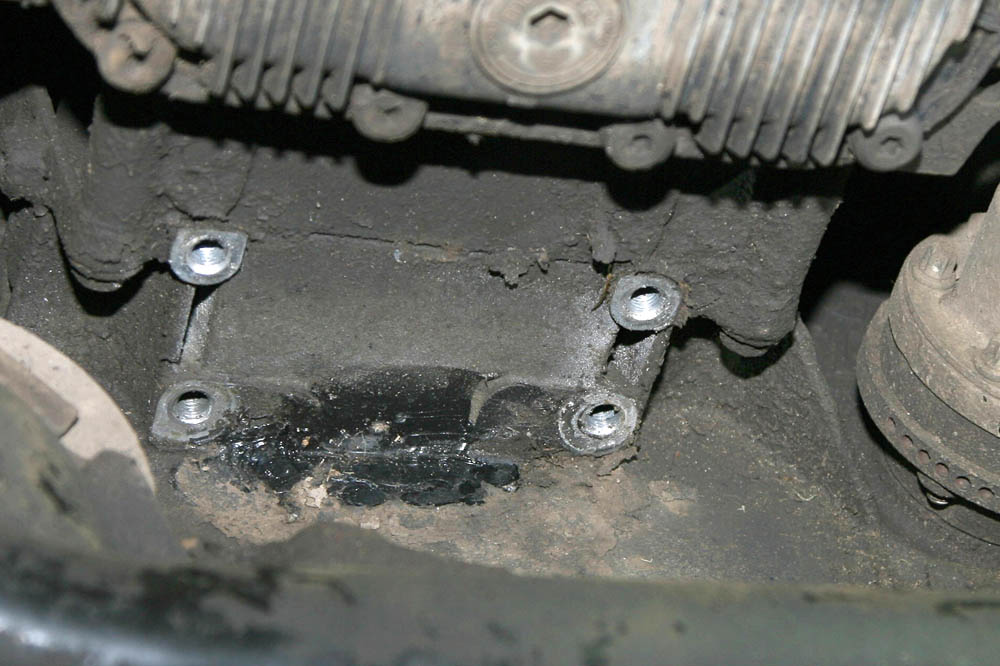 Replace an L322 Transfer Box - Land Rover Monthly