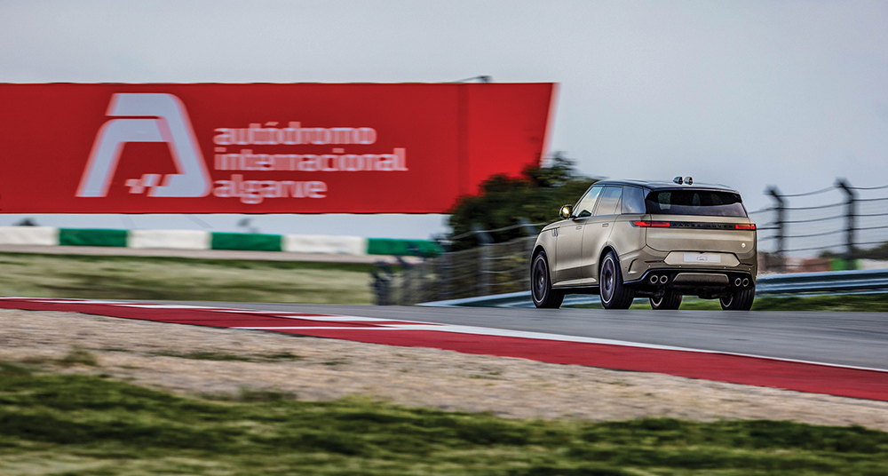 ange Rover Sport SVs with carbon ceramic brakes prove impressive in ...