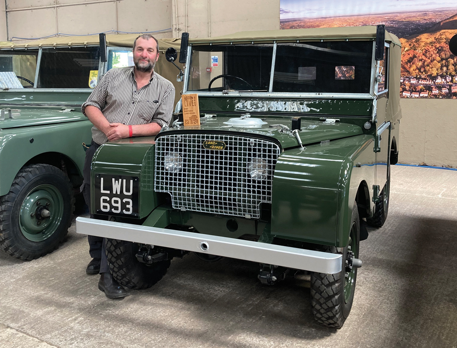 Range Rover Classic Open Top replica from James Body's Octopussy - Land ...