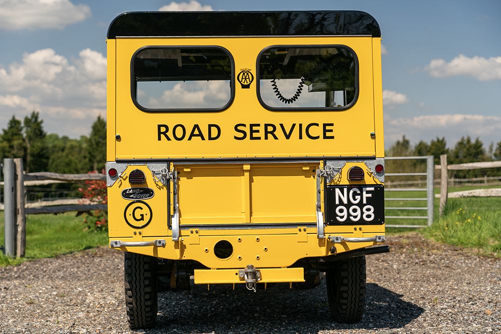 Restoration Perfection - Land Rover Monthly