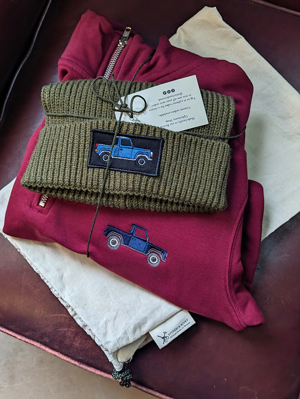 Top 10 Christmas Gifts - Land Rover Monthly