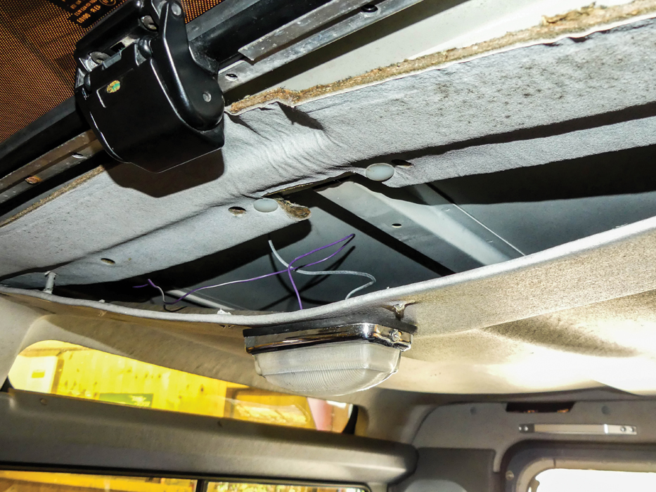 Find a sunroof leak and fix a headlining - Land Rover Monthly