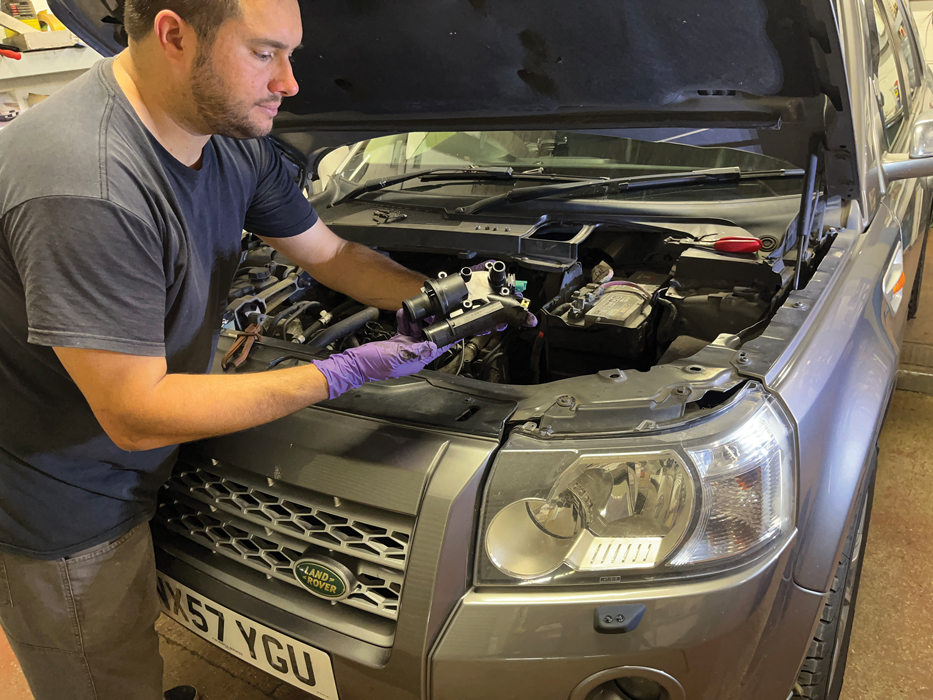 Cure Td4 overcooling - Land Rover Monthly