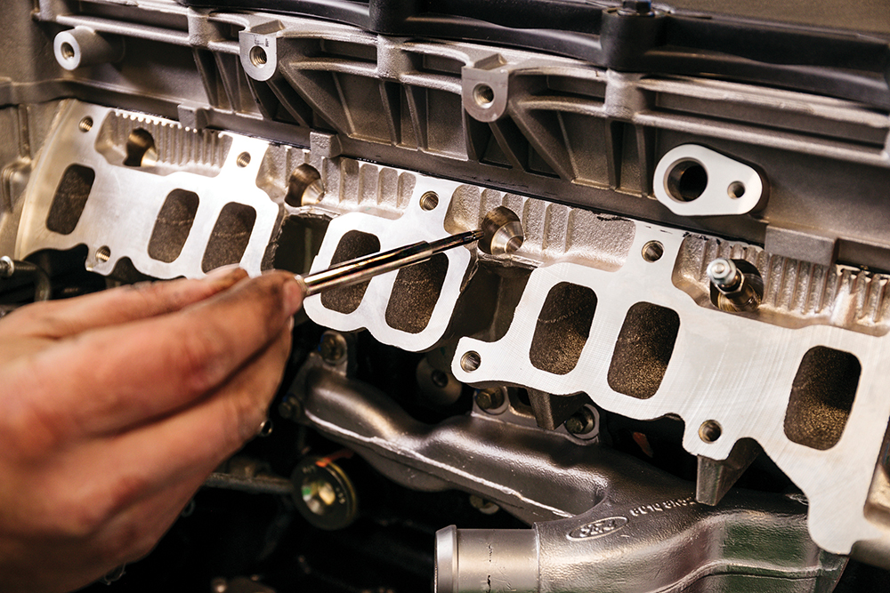 Install a TDCi engine, part 3: Completing the engine - Land Rover Monthly