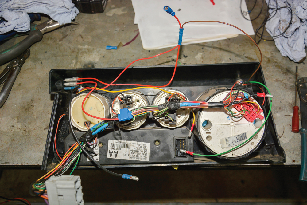 Fit a cruise control to your Defender - Land Rover Monthly