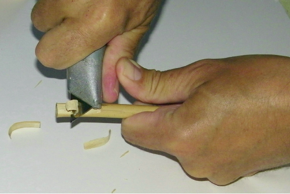 How to make a reed pen for artists