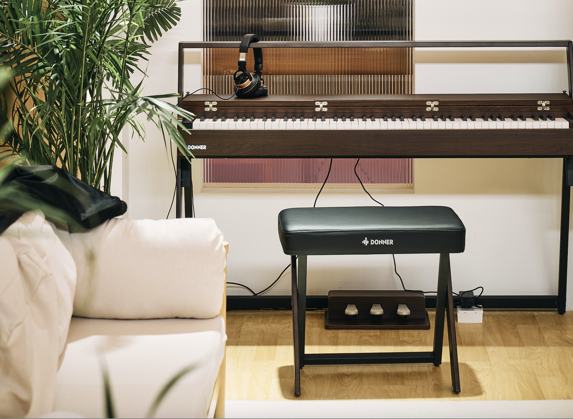 What are Hanon exercises and how can they help me improve? | Pianist