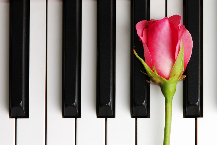 12 romantic piano pieces to learn this Valentine’s Day | Pianist