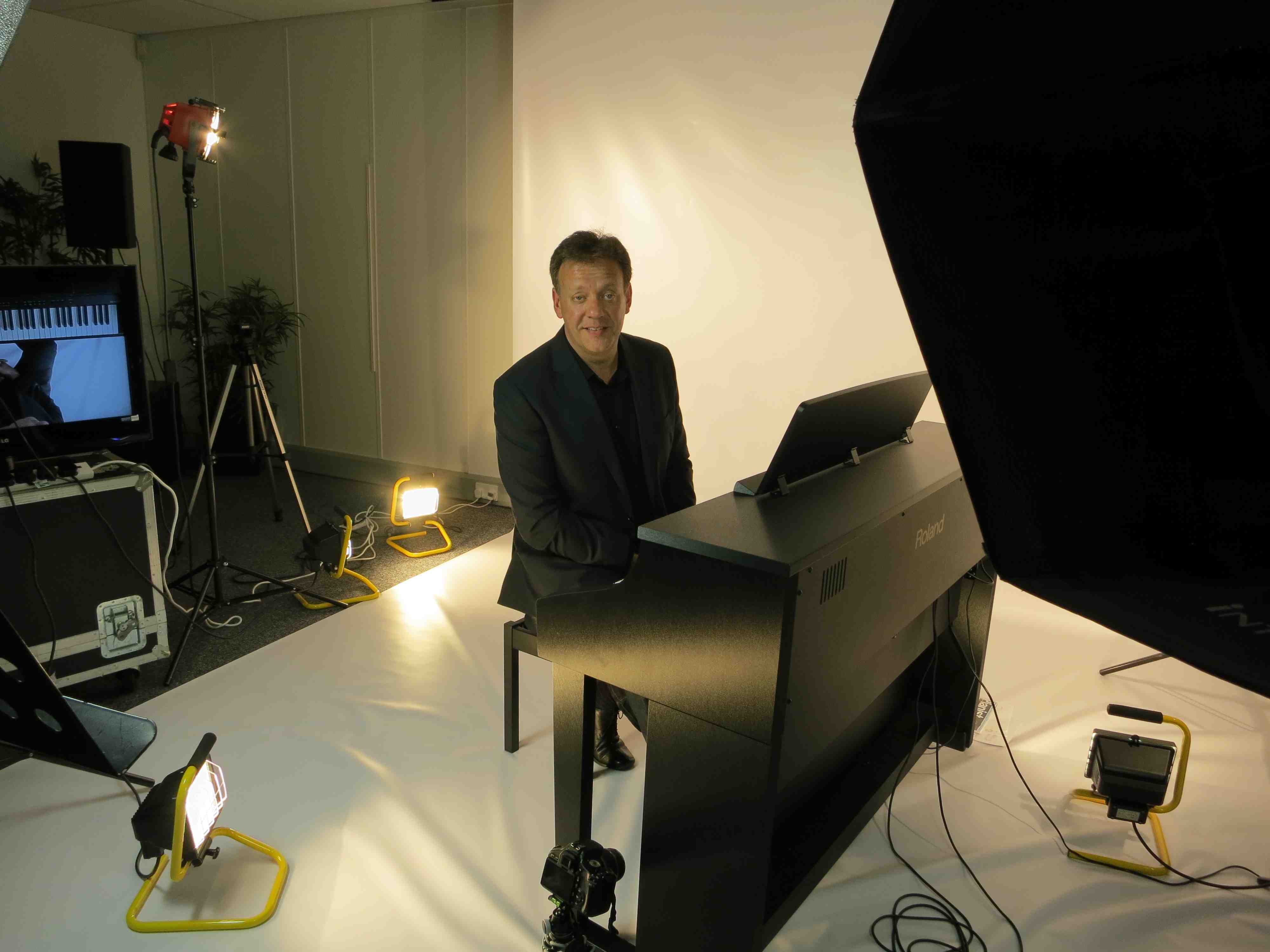 John Maul Video Piano Lesson on Bach C Major Prelude | Pianist