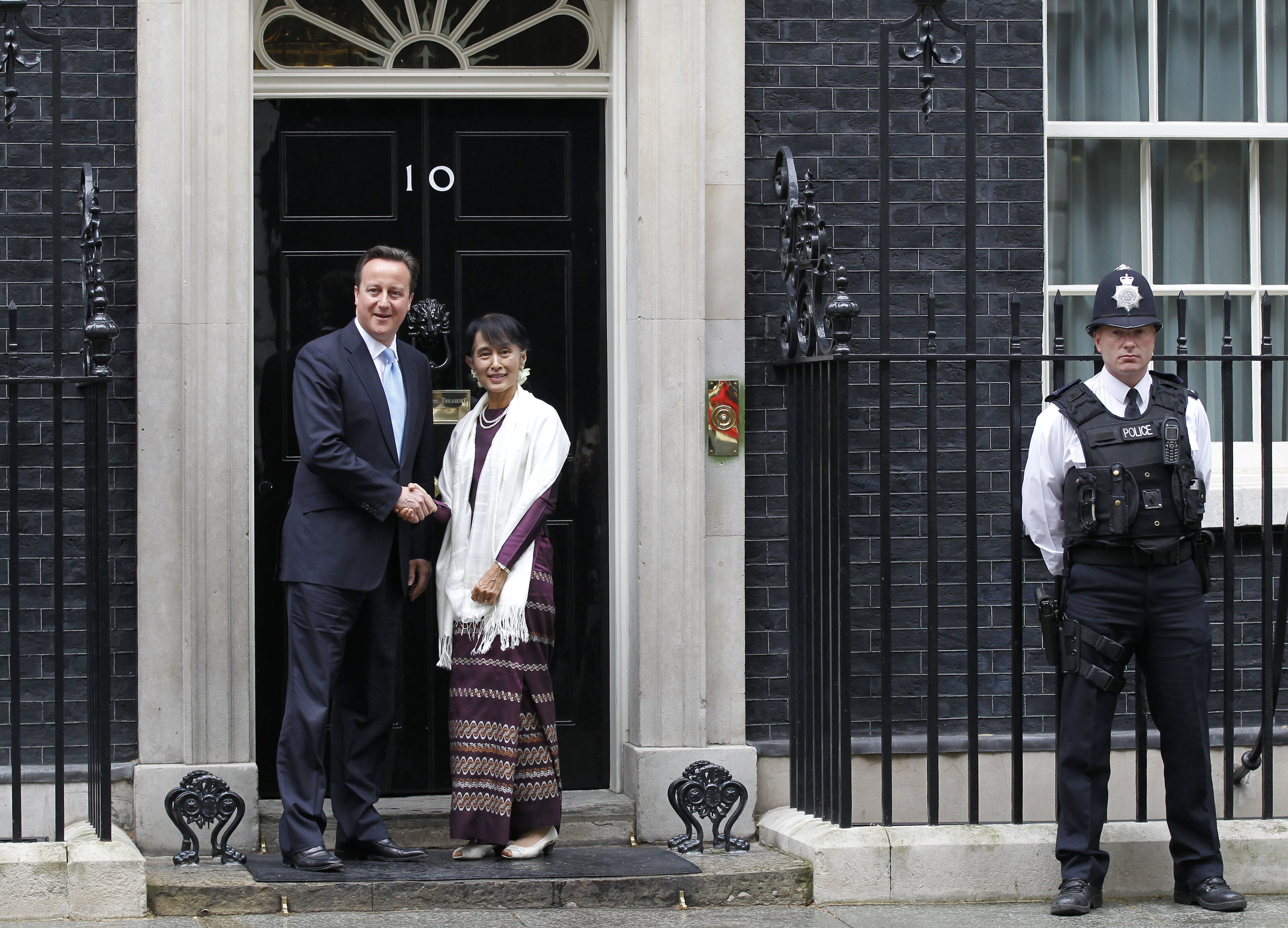Aung San Suu Kyi becomes Honorary Ambassador for Leeds International ...