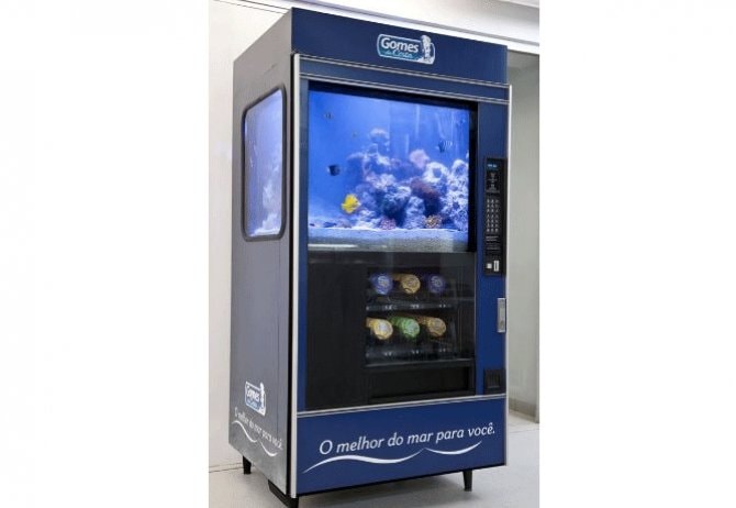 Vending machine features reef tank - Practical Fishkeeping