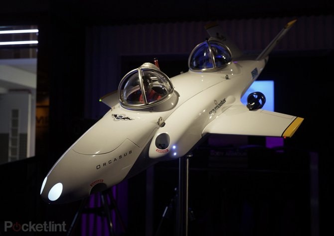 Go fish-watching in your own 'underwater plane' - Practical Fishkeeping