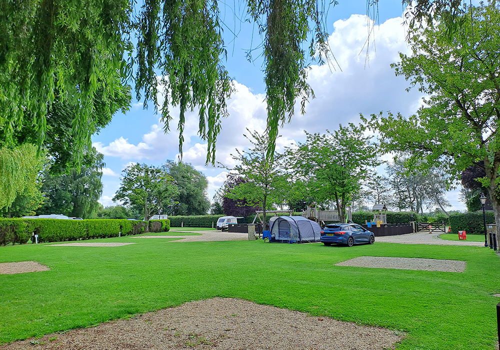 Lincoln Farm Park Oxfordshire - Premier Parks