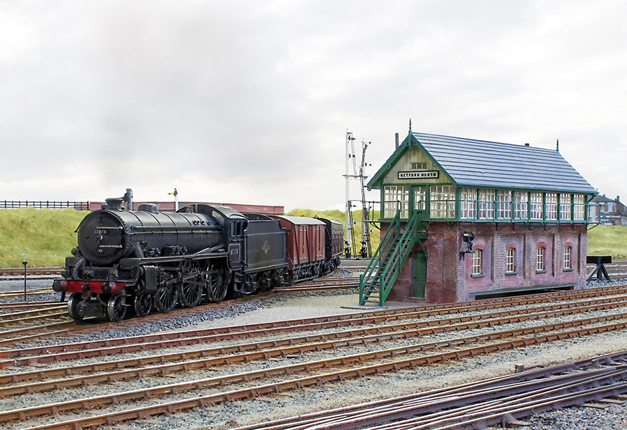 Retford in EM gauge - World Of Railways