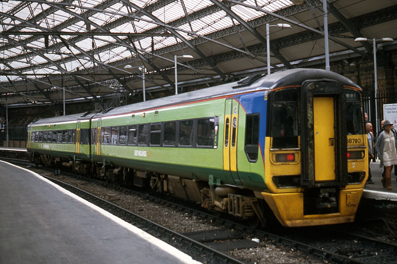 NEWS: Colour-Rail reaches 100,000 images - World Of Railways
