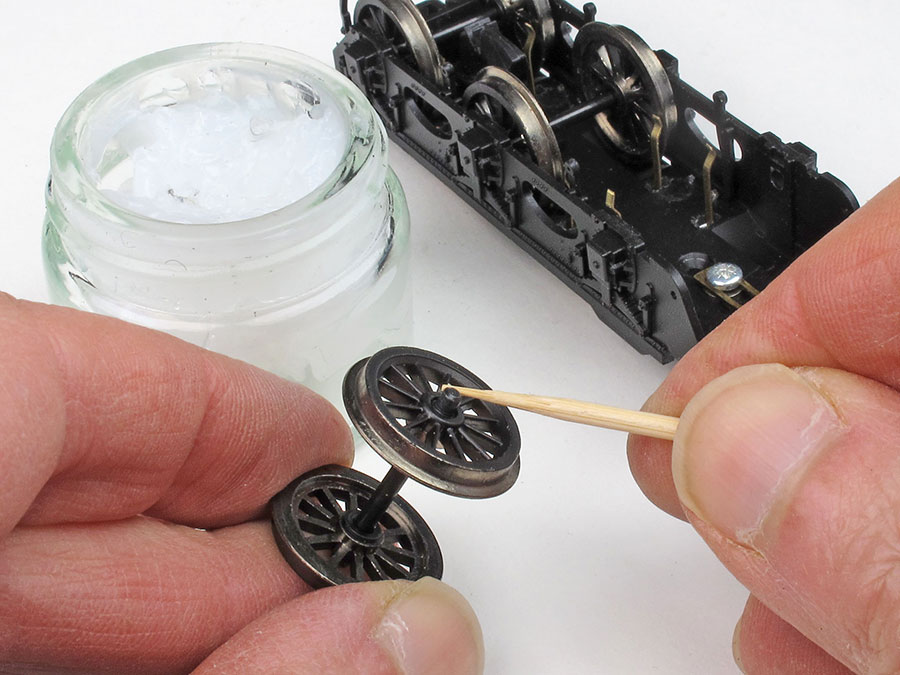 How to fit pickups to older model locomotives - World Of Railways