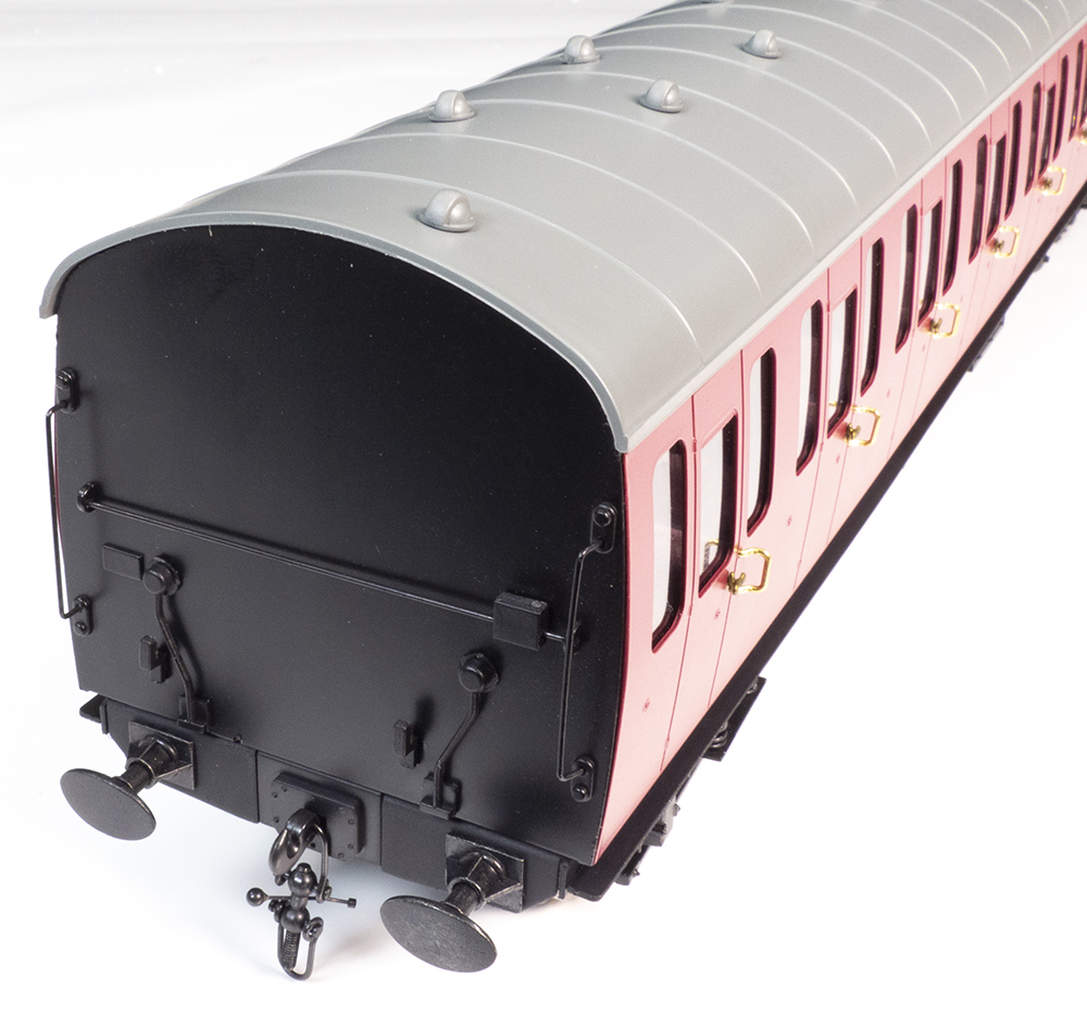 FIRST LOOK: Darstaed Mk. 1 Suburban coach - World Of Railways