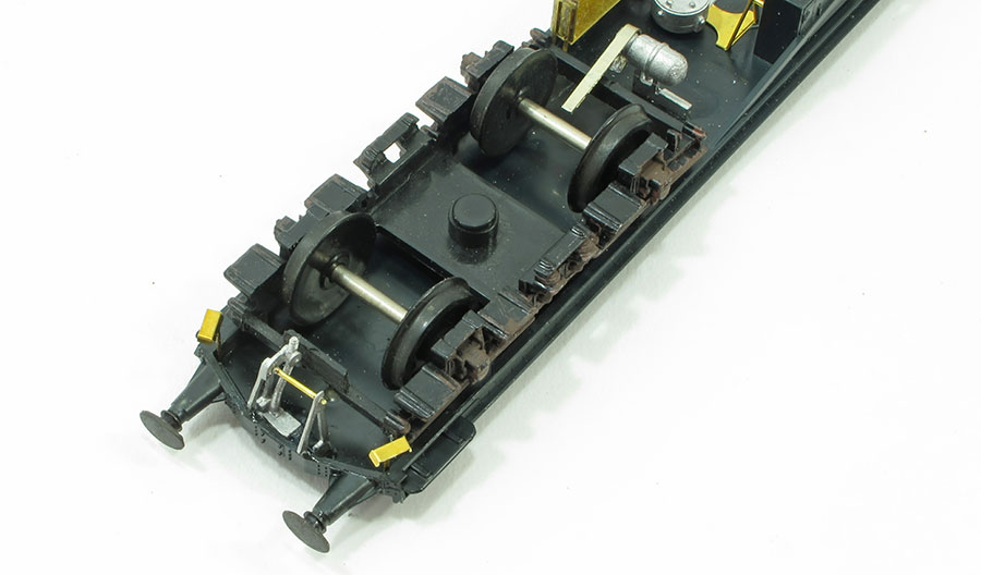 How to detail an autocoach - World Of Railways