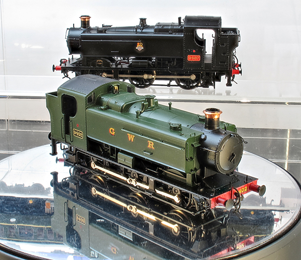 New livery samples and EPs from Bachmann - World Of Railways